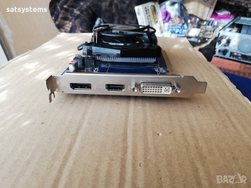 Видео карта AMD Radeon Sapphire HD 5550 512MB GDDR5 128bit PCI-E в ...