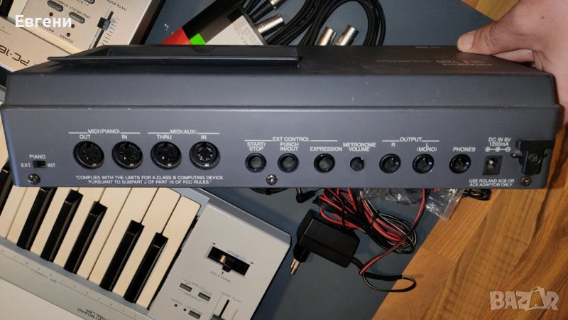 Roland PC-160A и PC-200 MK II Midi keyboard controller в Други в гр ...