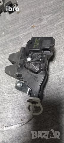 брава за багажника за мерцедес Е класа W213 0997501800 в Части в гр ...