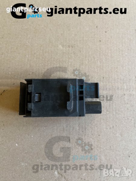 Реле климатична перка за БМВ е39 е46 BMW e39 e46 , 8391470 в Части в гр ...