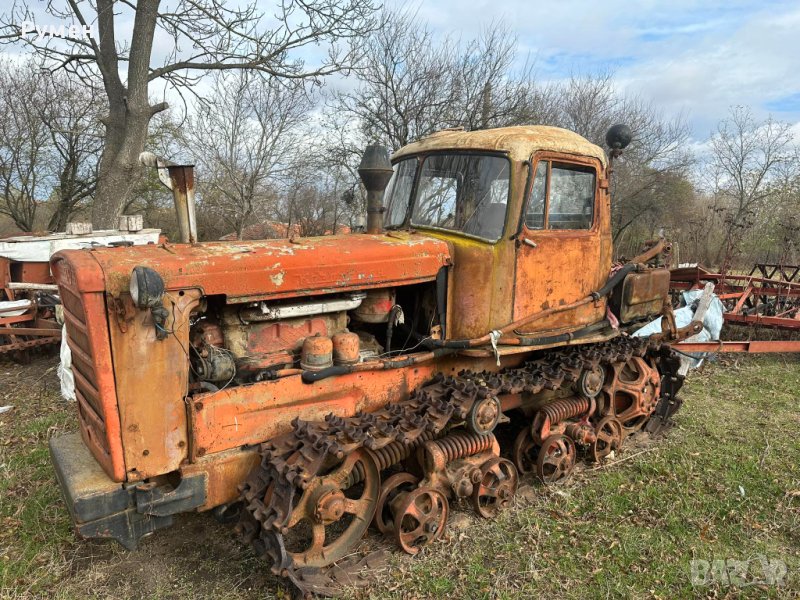 Верижен Трактор DT 74 в Селскостопанска техника в с. Сливовик ...
